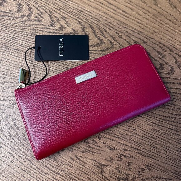 Furla | Bags | Nwtnewfurla Lzip Long Wallet Women Soffiano Leather Red ...